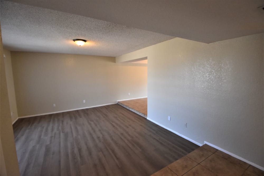 10743 W Kaler Dr, Glendale, AZ, 85307 | Invitation Homes