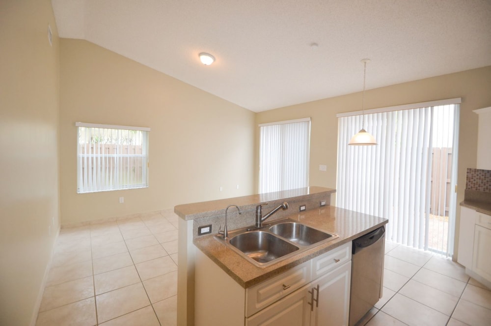 11333 NW 50th Ter, Doral, FL, 33178 | Invitation Homes