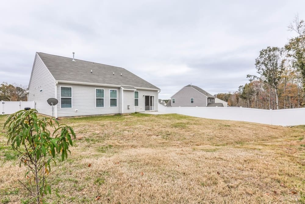 124 Flowers Crest Way, Clayton, NC, 27527 | Invitation Homes