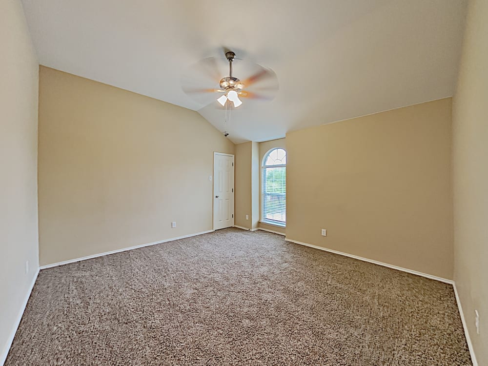 12524 Viewpoint Ln, Burleson, TX, 76028 | Invitation Homes