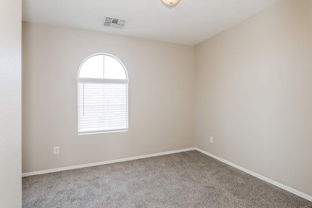 1407 E Mobile Ln, Phoenix, AZ, 85040 | Invitation Homes