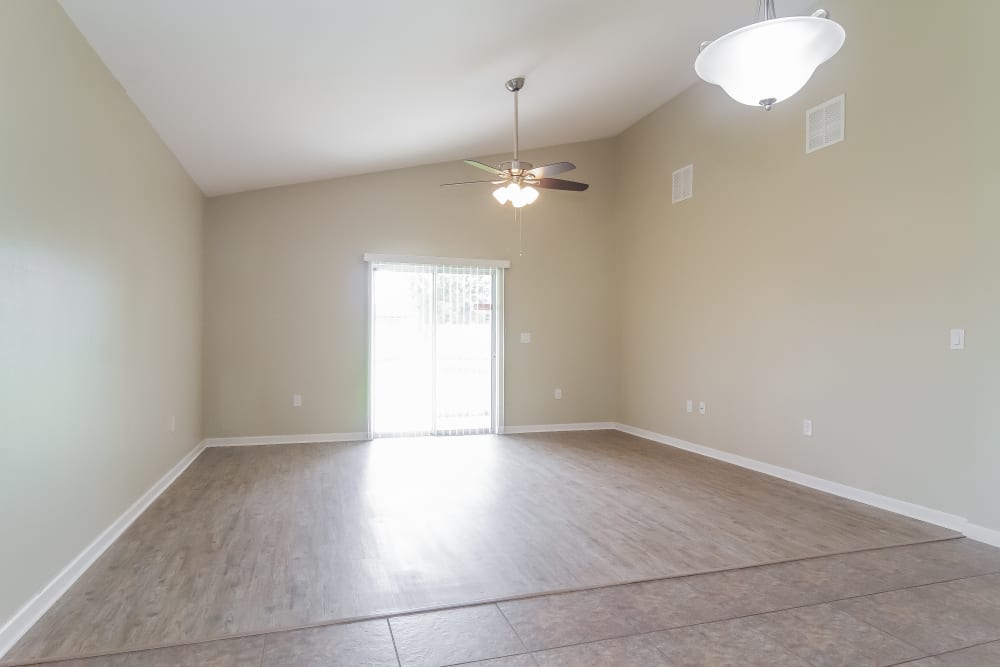 1455 Litchfield Dr, West Melbourne, FL, 32904 | Invitation Homes