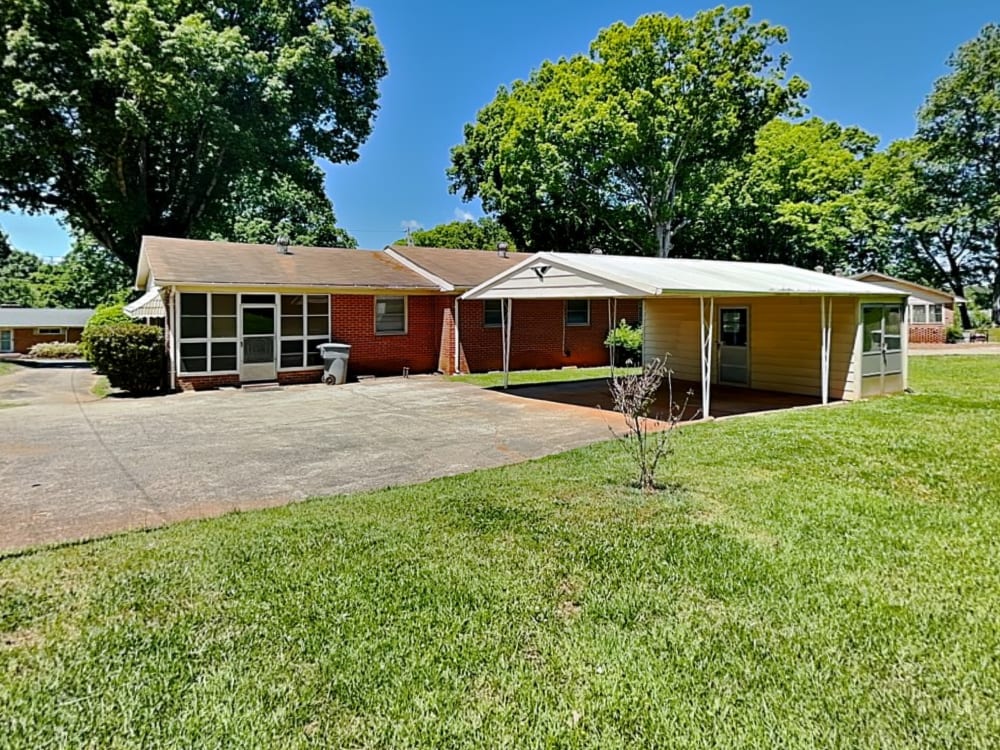 1526 Plumcrest Dr, Charlotte, NC, 28216 | Invitation Homes