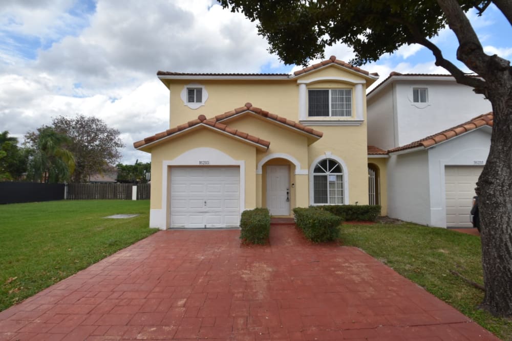 16285 SW 96th Ter, Miami, FL, 33196 | Invitation Homes