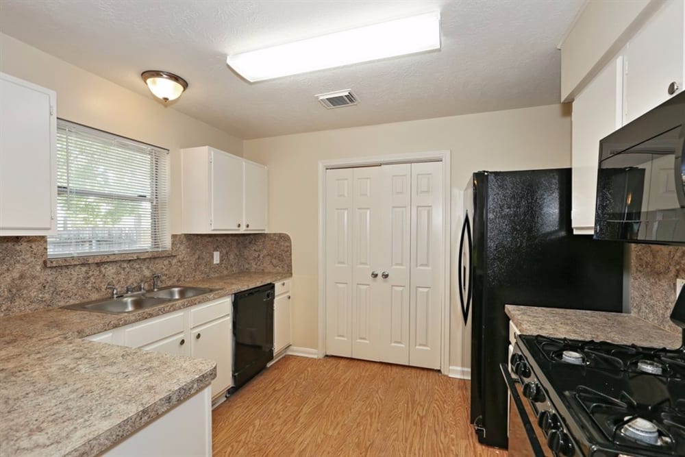 16426 Gold Ridge Ln, Houston, TX, 77053 | Invitation Homes