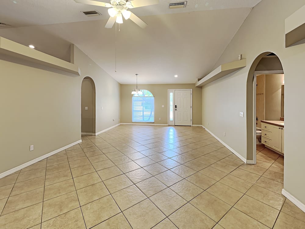 17910 Simmons Rd, Lutz, FL, 33548 | Invitation Homes