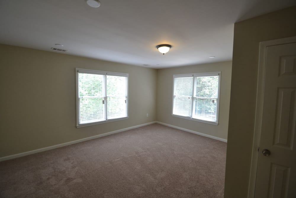 2060 Castle Royale Dr, Lawrenceville, GA, 30043 | Invitation Homes