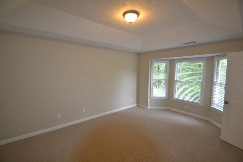 2060 Castle Royale Dr, Lawrenceville, GA, 30043 | Invitation Homes