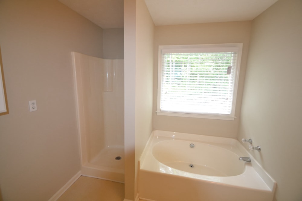 2060 Castle Royale Dr, Lawrenceville, GA, 30043 | Invitation Homes