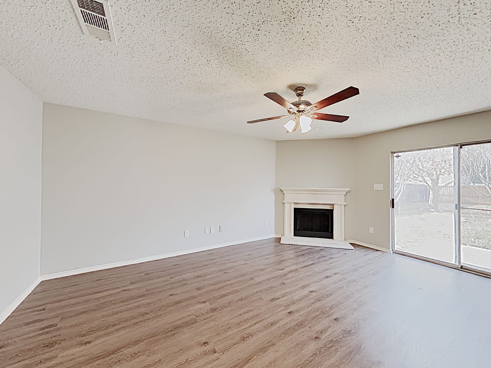 217 Creek Point Ln, Arlington, TX, 76002 | Invitation Homes