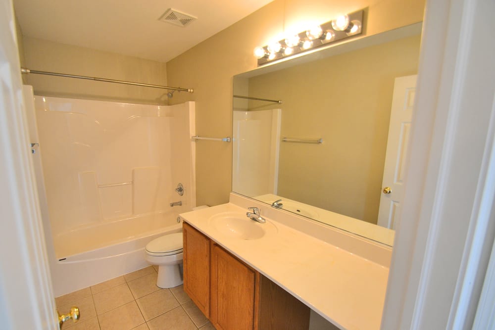 2269 Grand Pointe Trl, Aurora, IL, 60503 | Invitation Homes