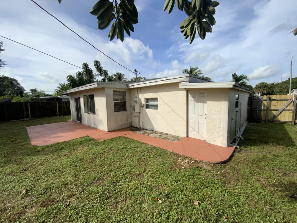 2616 NE 4th Ct, Boynton Beach, FL, 33435 | Invitation Homes