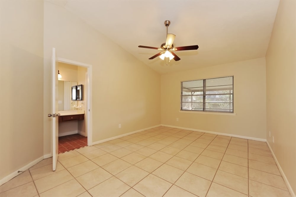 4217 Spring Way Cir, Valrico, FL, 33596 | Invitation Homes