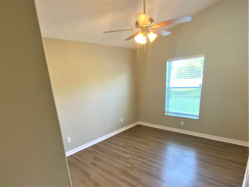 7104 Cromwell Park Ln, Apollo Beach, FL, 33572 | Invitation Homes