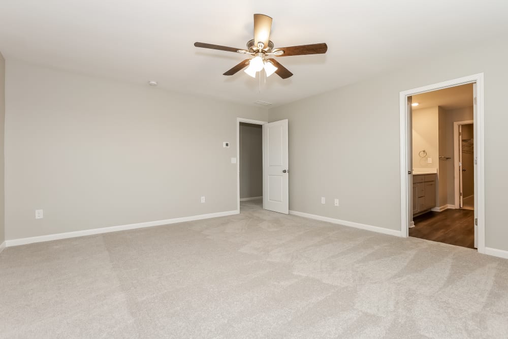 829 Delft Way, Hampton, GA, 30228 | Invitation Homes