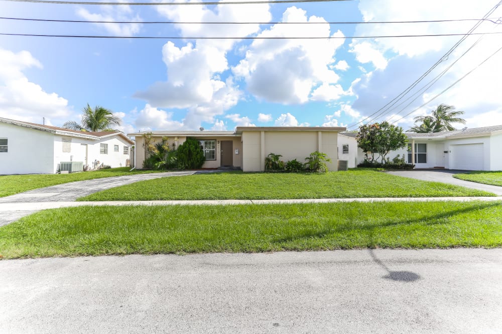 8410 NW 24th Pl, Sunrise, FL, 33322 | Invitation Homes