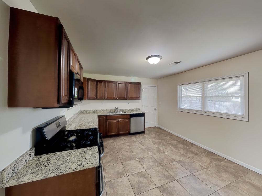871 Upper Brandon Dr, Aurora, IL, 60506 | Invitation Homes