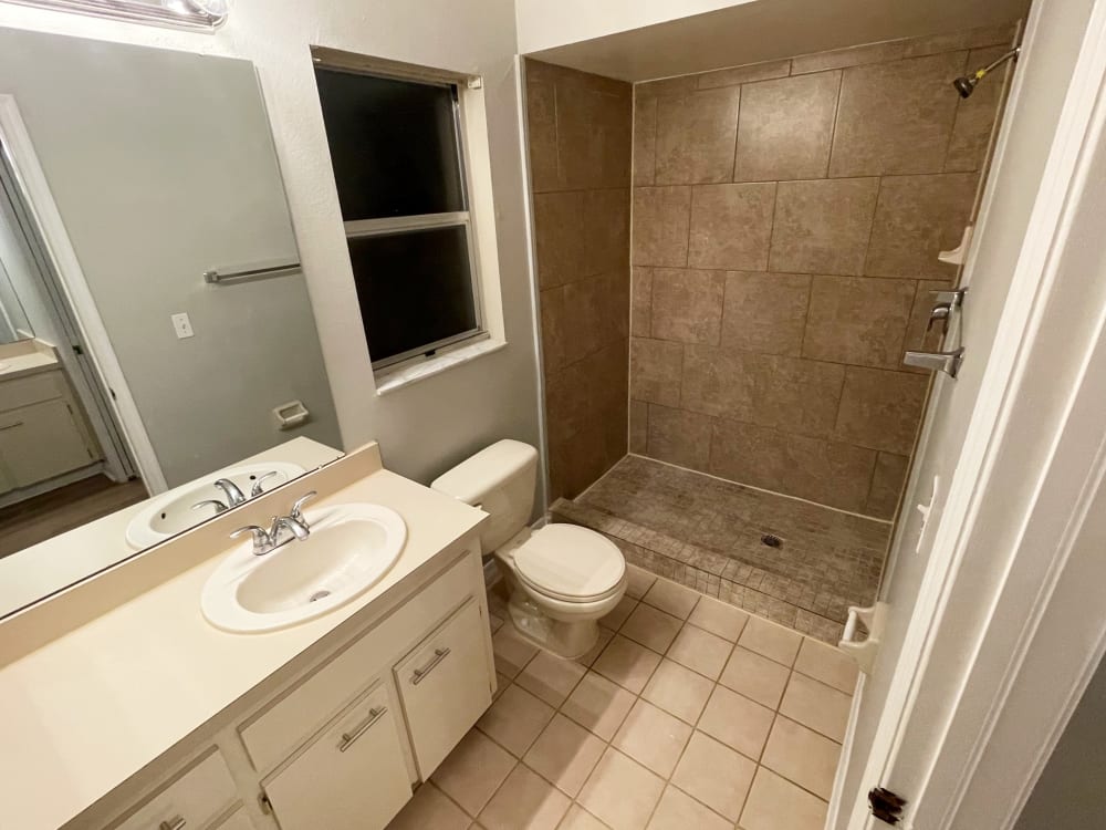 909 70th Dr E, Sarasota, FL, 34243 | Invitation Homes